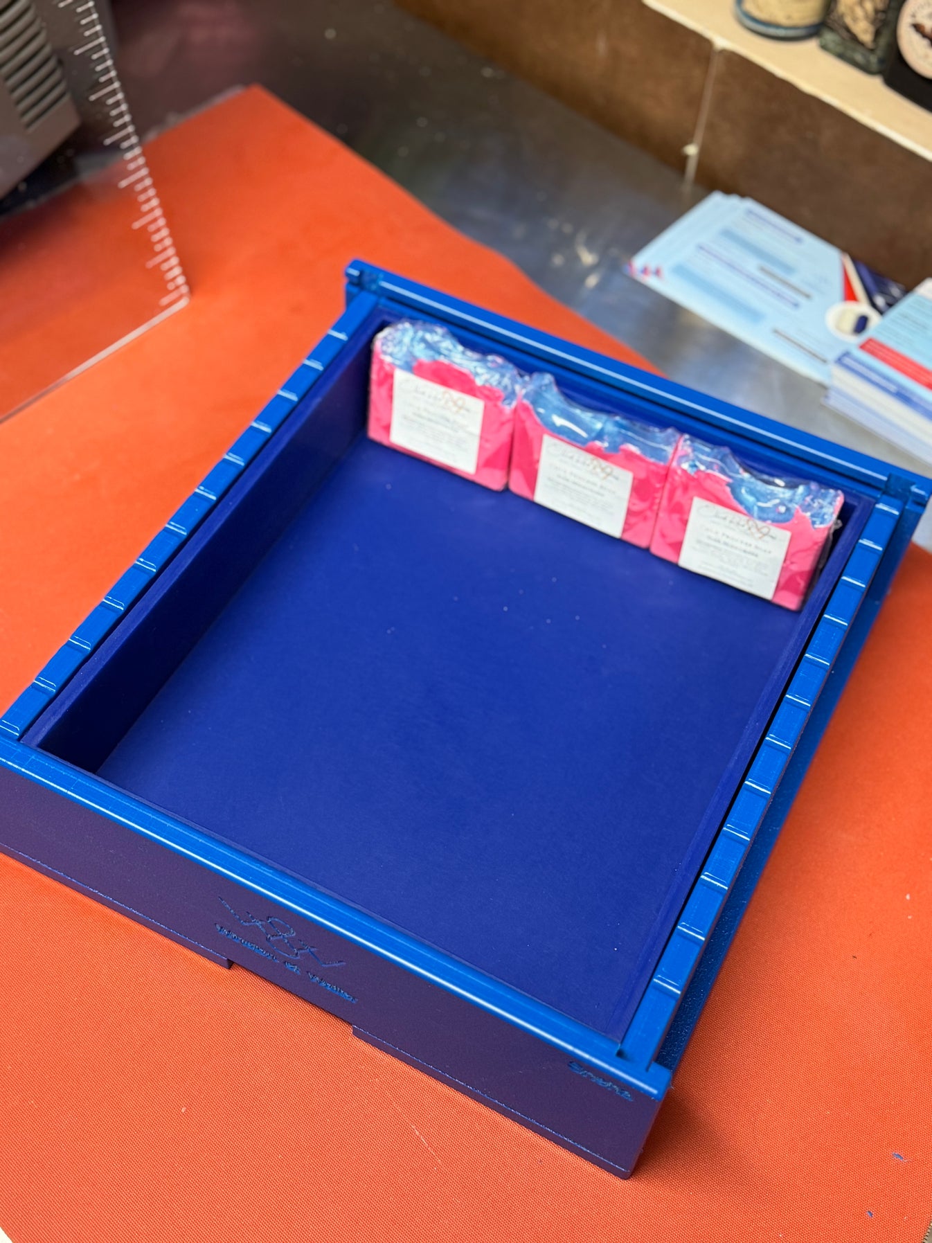 HDPE SNEHA MEDIUM SLAB MOLD – 36 Bars, 11.5 lb Capacity – W & W ...